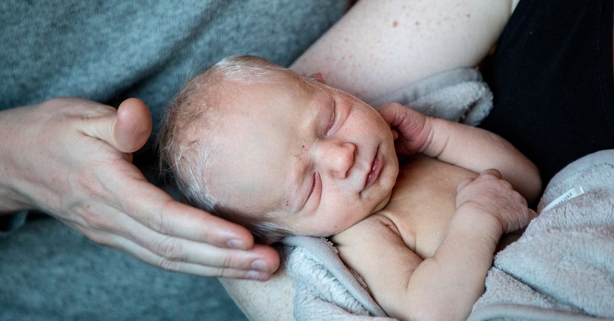 Vera och Noah vanligaste barnnamnen 2025 | SVT Nyheter