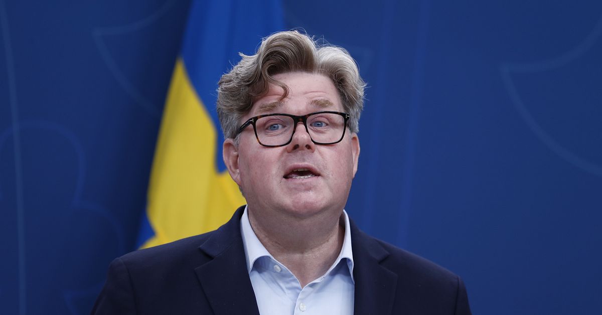 Regeringen: Stärk skyddet för våldsutsatta kvinnor | SVT Nyheter