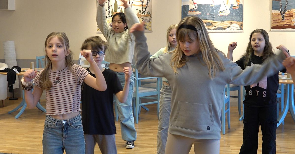 Här dansar barn hiphop i kyrkan på sportlovet | SVT Nyheter