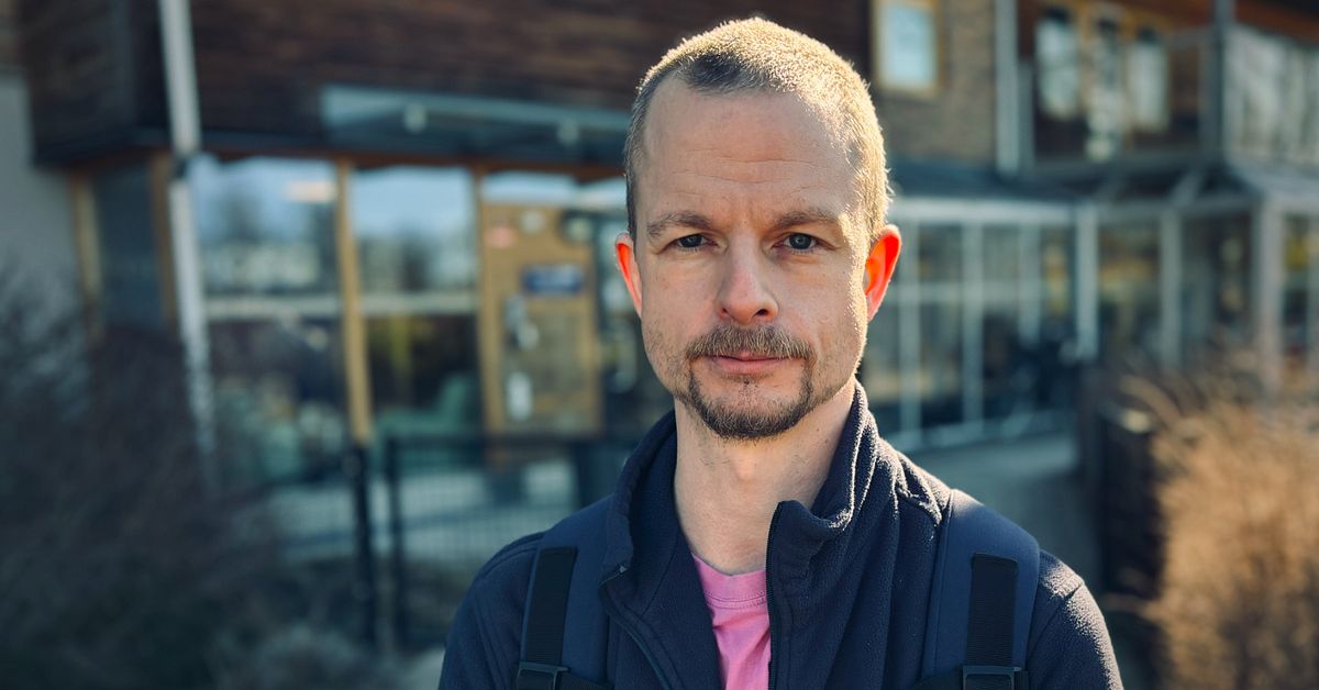 Robert, 37, förlorar jobbet när Attendo lämnar Västerås: ”Riktigt värdelöst” | SVT Nyheter