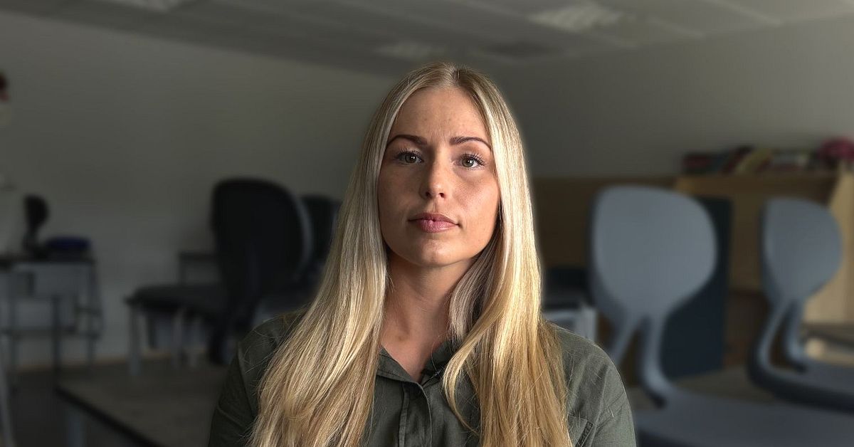 Isabella, 28, om arbetet som lärare i Halmstad: ”Går på knäna” | SVT ...