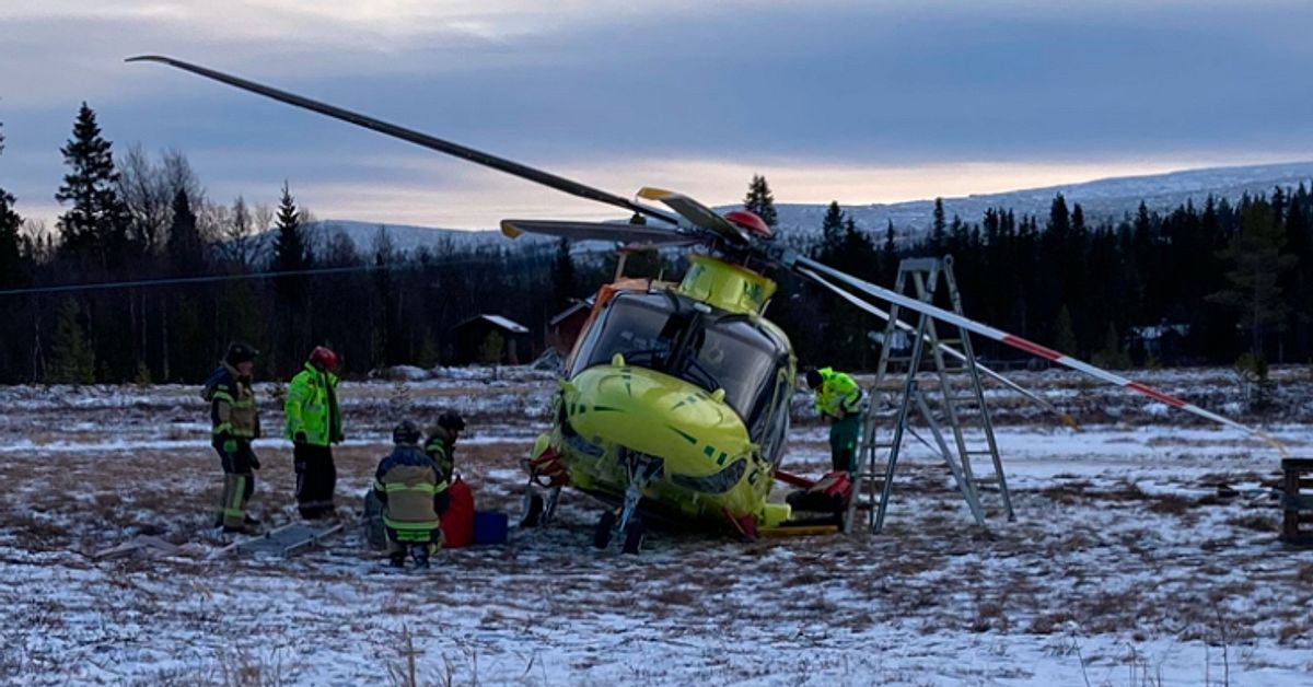 Ambulanshelikopter fastnade på myr i Vemdalsskalet | SVT Nyheter