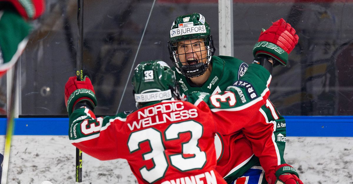 Ishockey: Matilda Nilsson målskytt i första matchen för Frölunda | SVT ...