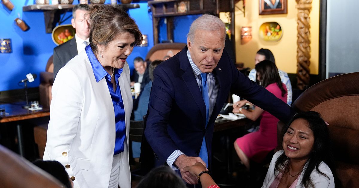 Vita huset: Joe Biden har covid-19 | SVT Nyheter