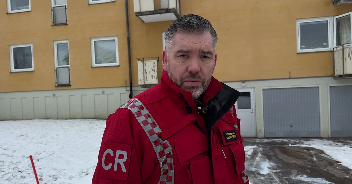 Lägenhetsbrand i Åmål – en person till sjukhus | SVT Nyheter