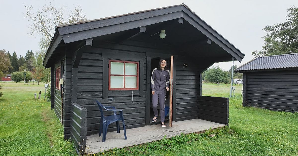 Allt fler studenter bor på camping i Umeå: ”Svårt att hitta boende” | SVT Nyheter
