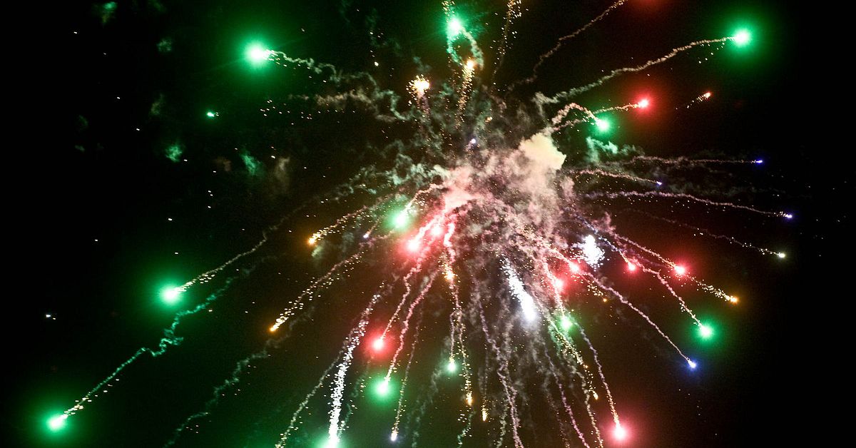 Sköt av sig fingrar – polisen varnar för raketer | SVT Nyheter