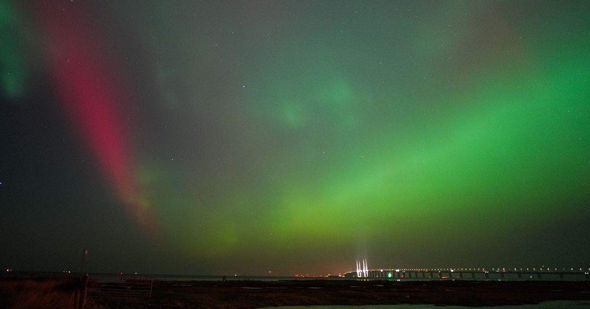 Stora norrsken över Sverige – så ser du dem bäst | SVT Nyheter