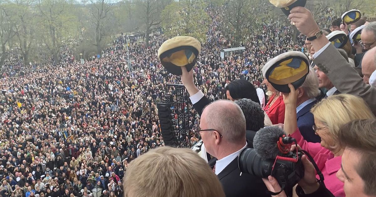 Det här krävs för en plats på balkongen på Carolina Rediviva på valborg ...