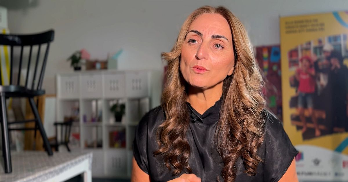 Avhoppade ledamoten Marlen Eskander riktar kritik mot kulturkanon: ”Inaktuell” | SVT Nyheter