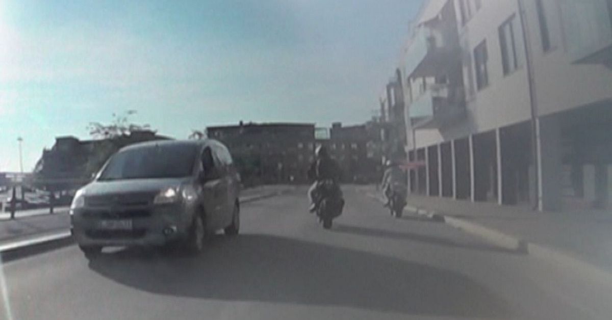 Se 18-åringens vansinnesfärd genom Lomma – kraschar i rondell | SVT Nyheter