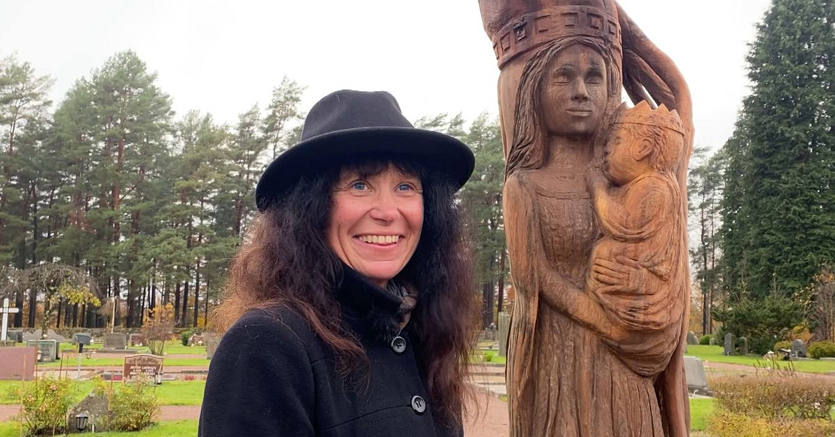 Döda almar blev till konst på Bredåkra kyrkogård | SVT Nyheter