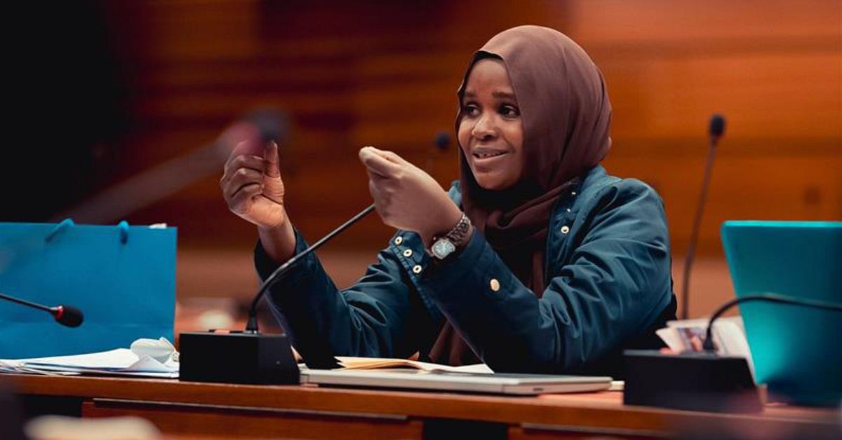 Eamiálbmotnissoniin lea gáibáduslistu: ”Mii fertet oidnot” | SVT Nyheter