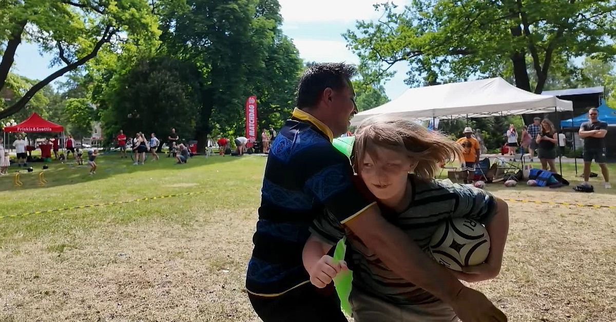 Vilmer, 11, testade rugby på olympiadagen: ”En utmaning” | SVT Nyheter