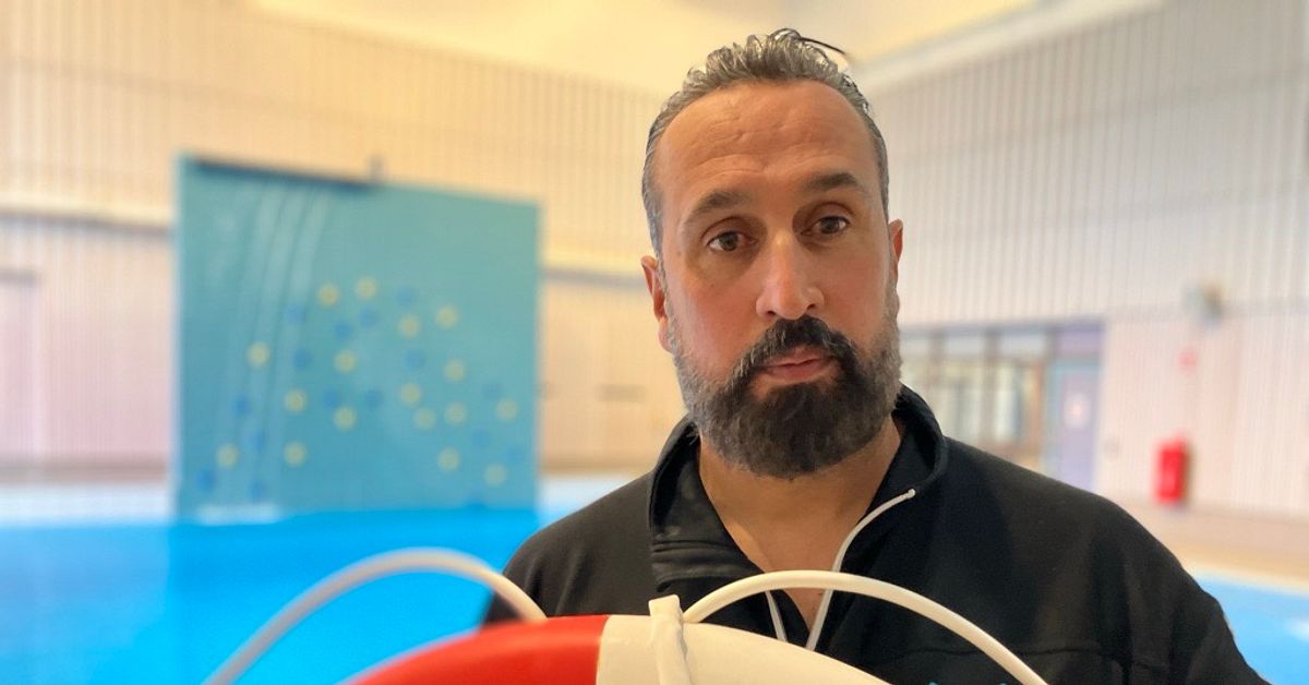 Badvakten Muhammed räddade livet på en tonårspojke | SVT Nyheter