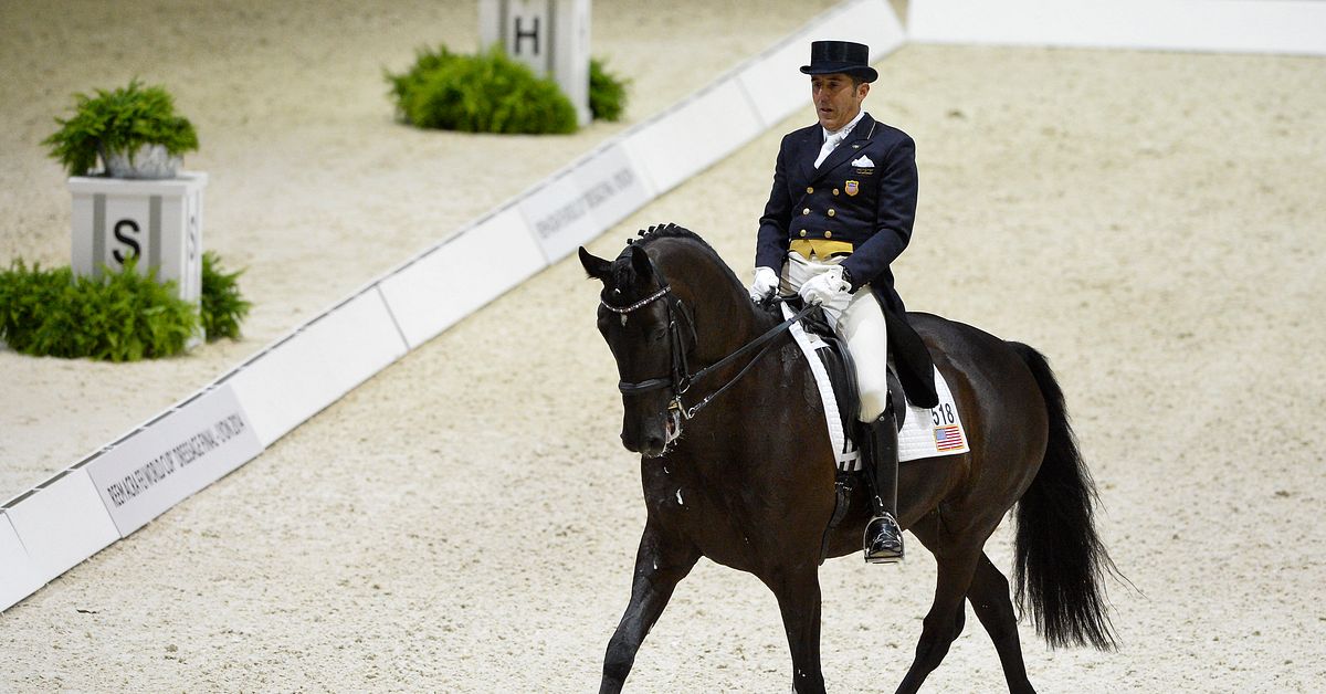 Ridsport: OS-ryttare stängs av i 15 år för våld mot hästar | SVT Sport