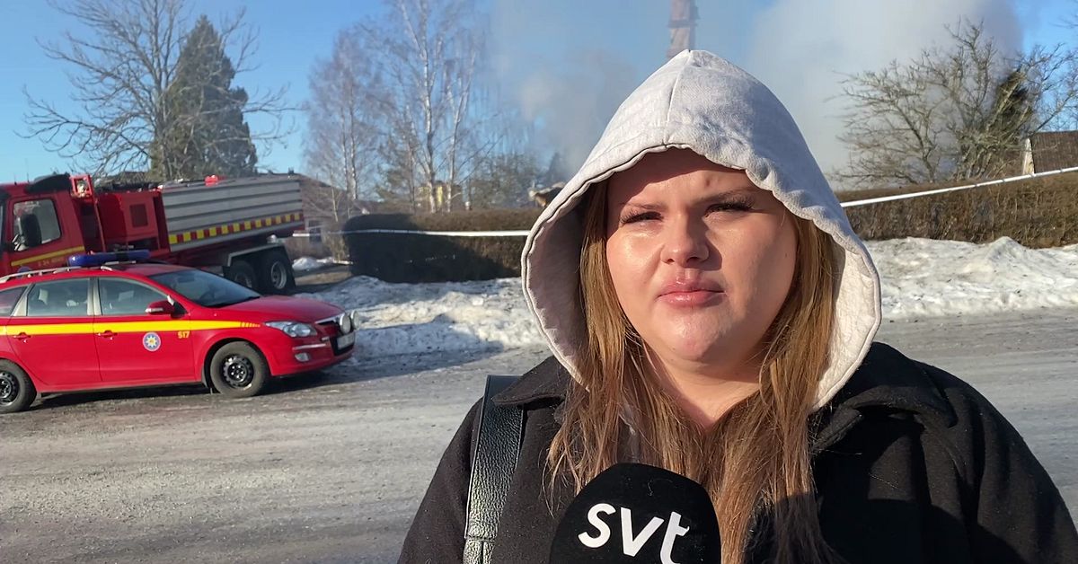 Elsa gick förbi huset i Fagersta: ”Märkte väldigt mycket rök” | SVT Nyheter