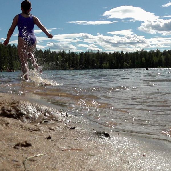Följ med till mytomspunna Aldersjön i Boden: ”Skelett på botten” | SVT ...