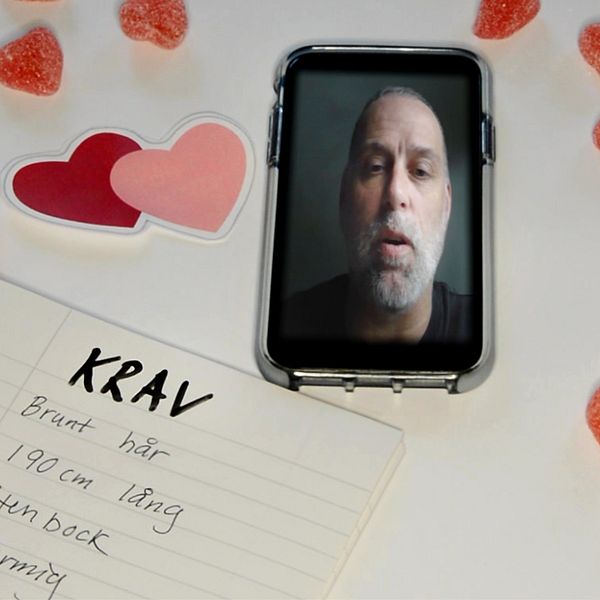 Elisabeth från Södertälje stor på Tiktok – med bara en hand: ”Tror jag ...