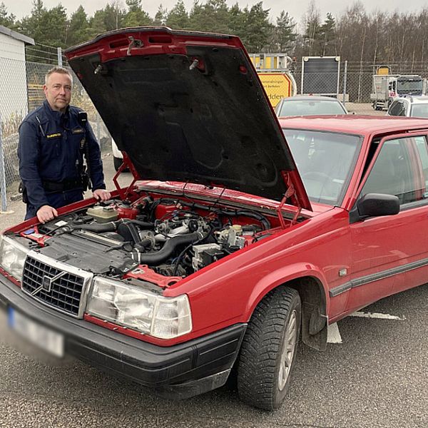 Ahmad, 17, gör business på epa-boomen – bygger A-traktorer i sitt ...