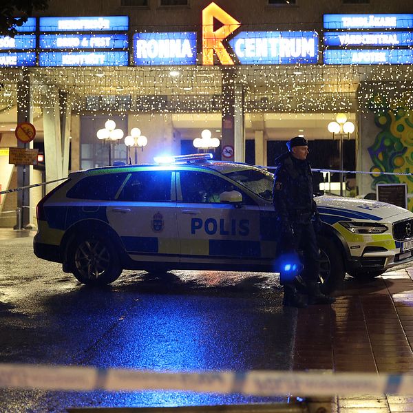 Hör SVT:s reporter om skottlossningen i Ronna | SVT Nyheter