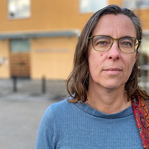 Allt fler unga sitter länge i häkte | SVT Nyheter