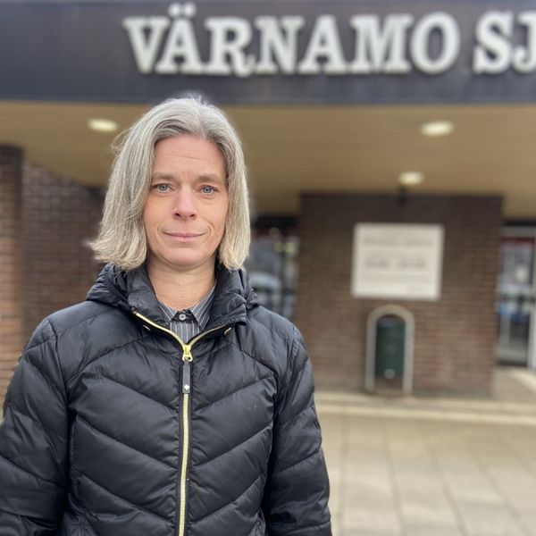 Skarp kritik mot Värnamo sjukhus: ”Vi ser allvarligt på det” | SVT Nyheter