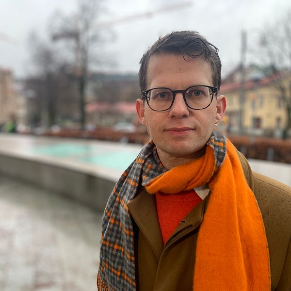 Axel Darvik (L): ”Vuxenvärlden måste sätta ner foten” | SVT Nyheter