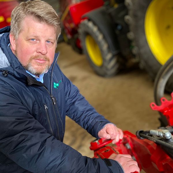 Tre frågor: Därför skenar kostnaderna inom lantbruket | SVT Nyheter