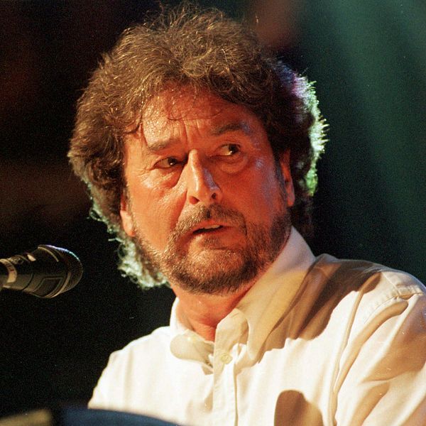 Recension: David Ritschard på Södra teatern | SVT Nyheter