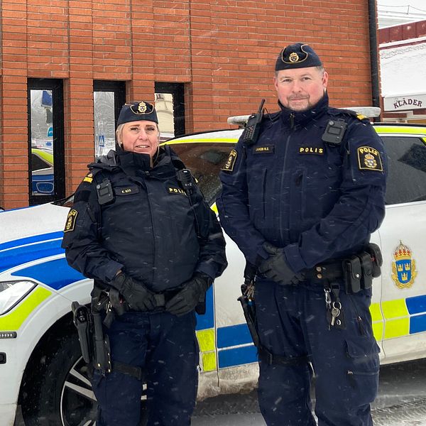 Hope Geary, 23, är en av Värmlands nya poliser | SVT Nyheter