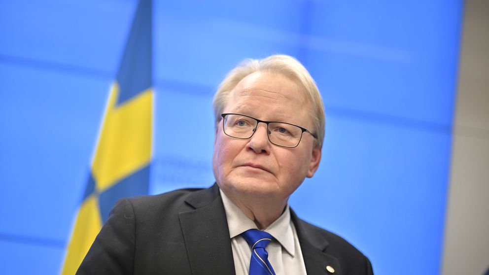 Hultqvist om kärnvapensamtalen: ”Söker inte konfrontation” | SVT Nyheter