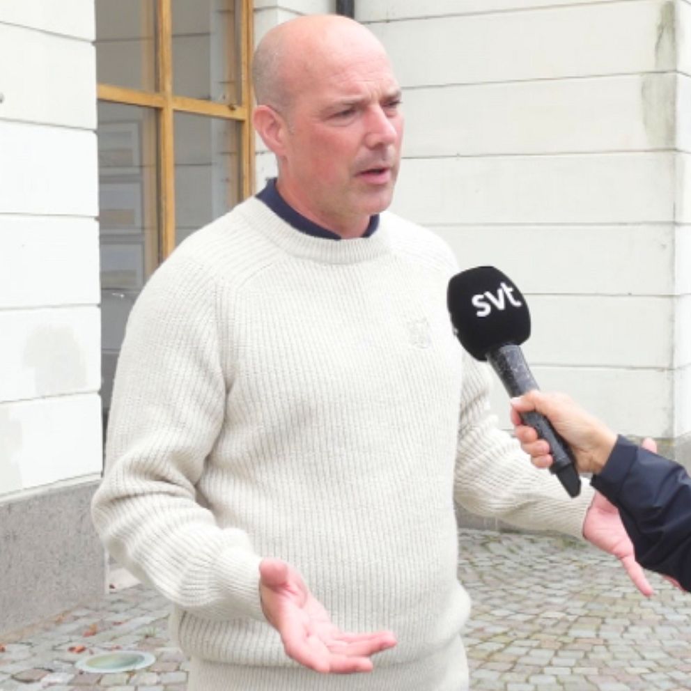 Så halverade Karlskrona kommun antalet bidragsberoende familjer | SVT Nyheter