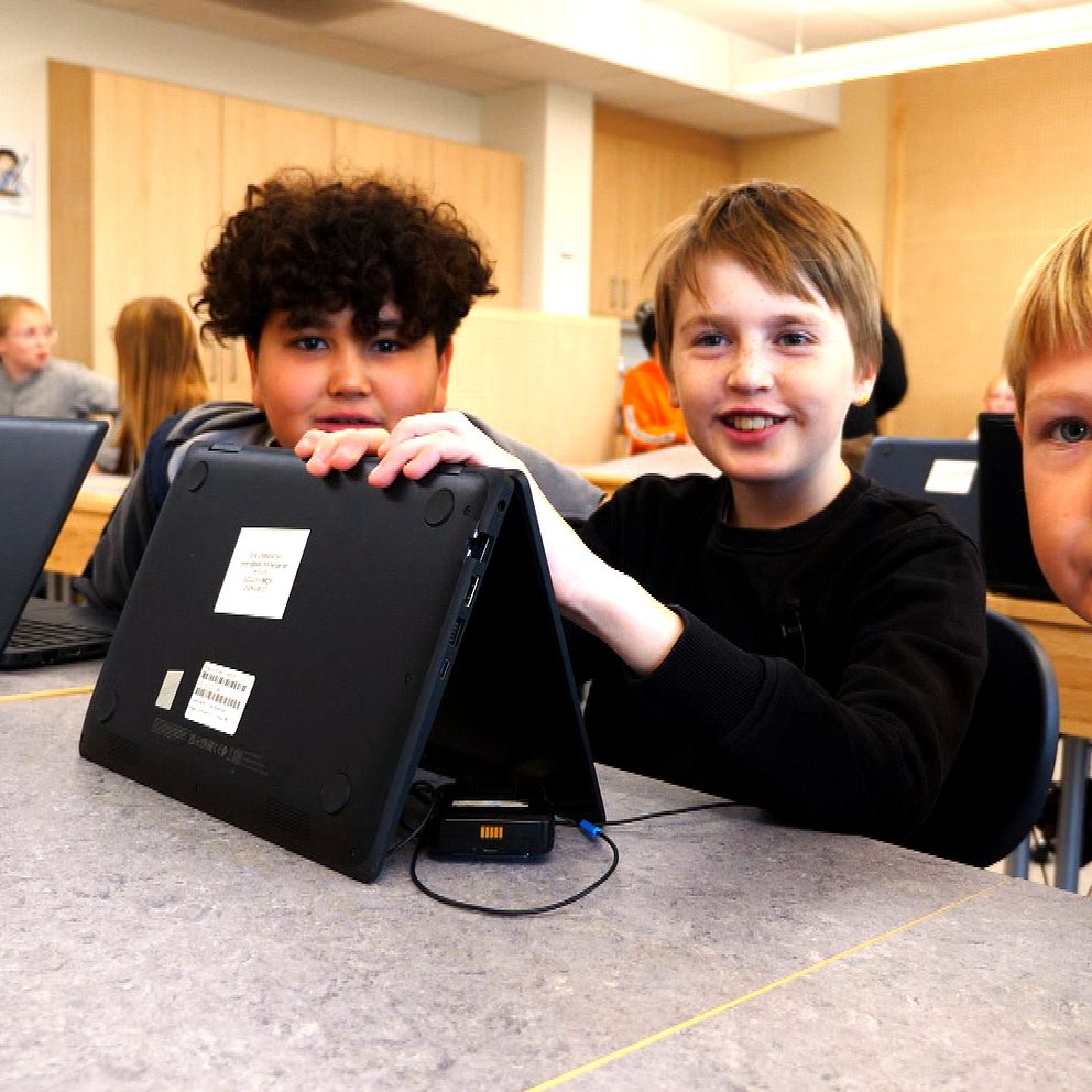 ”Hola, cómo estás?” – Följ med till klassrummet där eleverna i Borlänge ...