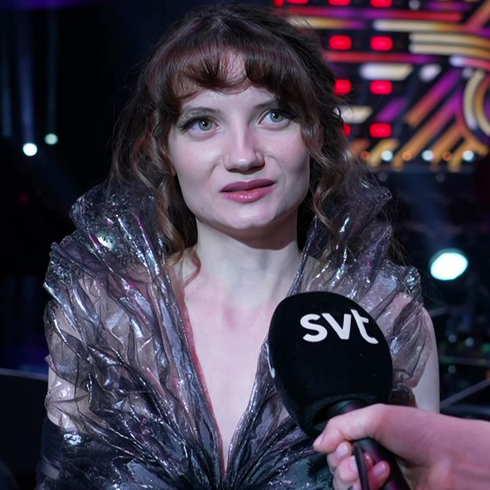 Nykomlingen Nomi Tales inspireras av ”fantasivärldar och spel ...