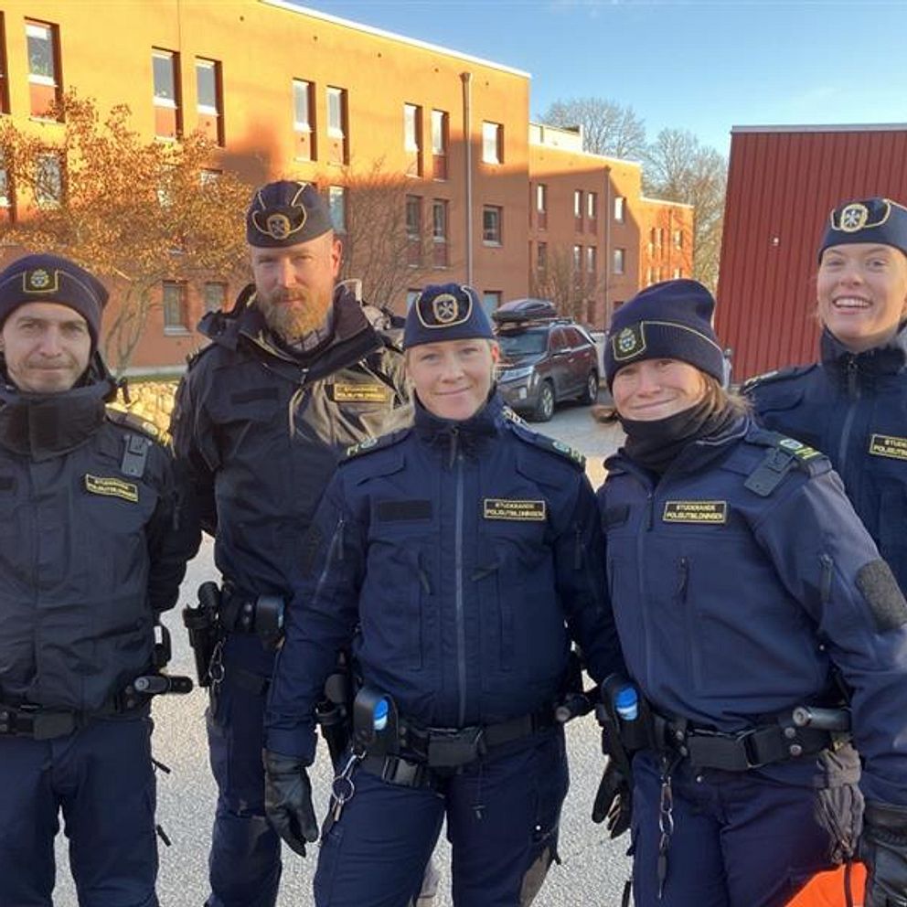 Polisaspiranter får historisk löneökning: ”En jättebonus” | SVT Nyheter