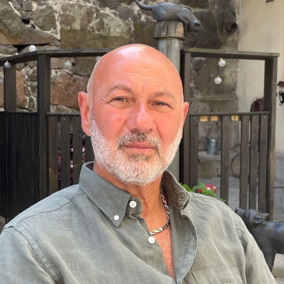 Mehran Tehranchi efter bombningarna i Iran: ”Känns inte rättvist” | SVT ...