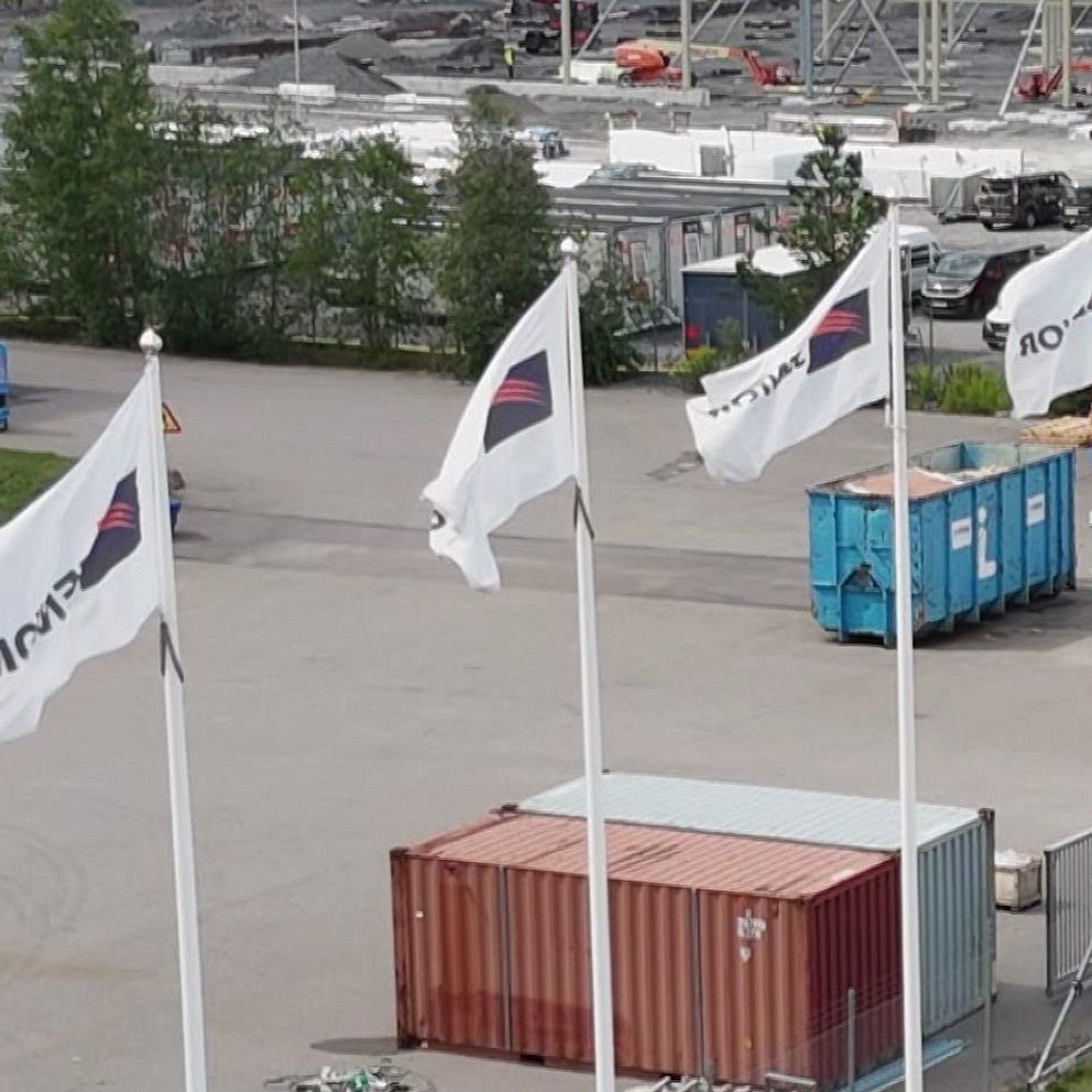 Senior Material måste flytta ögonduscharna – får kritik av ...