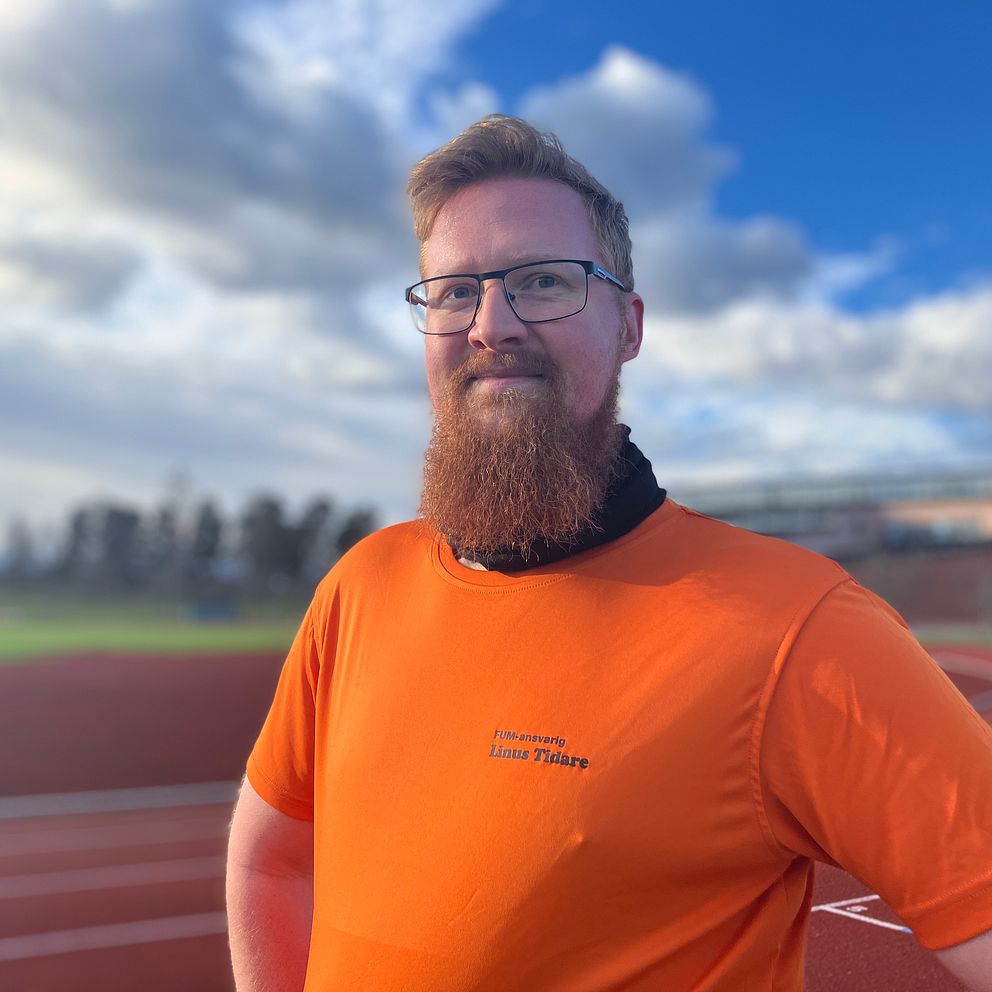Linus skolar om sig – bytte bort datorn mot löparbanan | SVT Nyheter