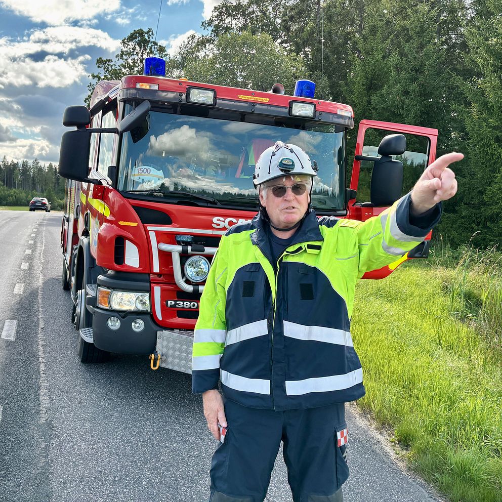 Brandmännen slår larm om olyckorna på ”Hållstavägen” – kräver nya åtgärder | SVT Nyheter