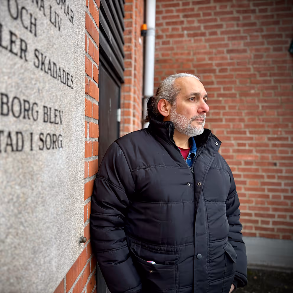 Backabranden-överlevare: ”Föräldrarna hoppas fortfarande” | SVT Nyheter