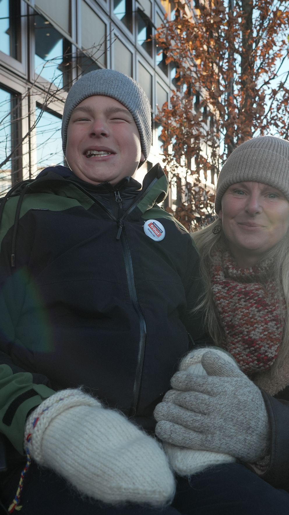Martin fick sin assistans indragen – familjen kräver förändring | SVT ...