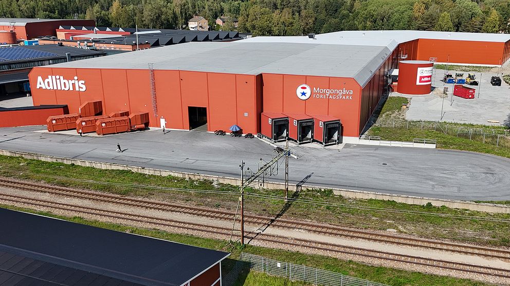 Robotar tar över logistikarbetet på Adlibris: ”En del av utvecklingen ...