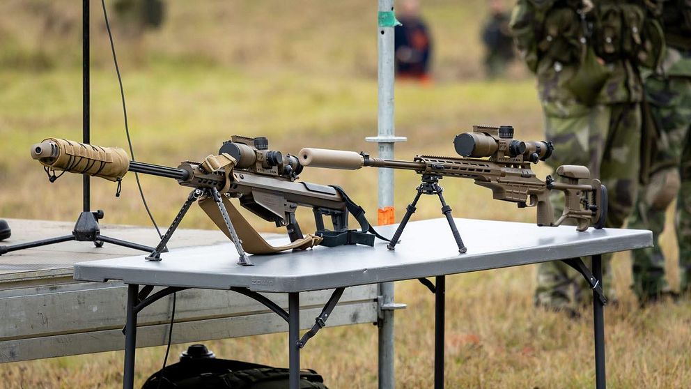 Här provskjuts militärens nya prickskyttegevär | SVT Nyheter