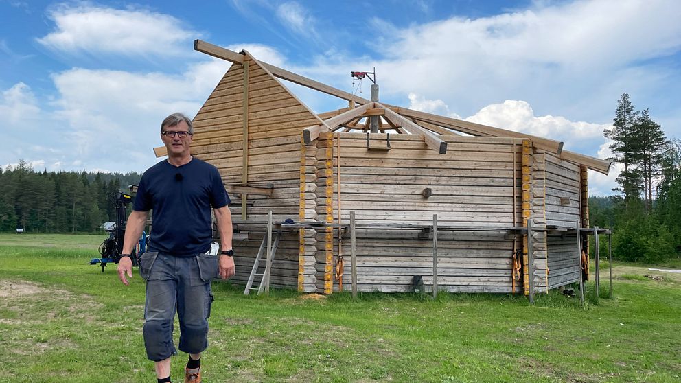 Markus Torgeby gick 50 mil och bar tre ton för att bygga hus – skildras ...