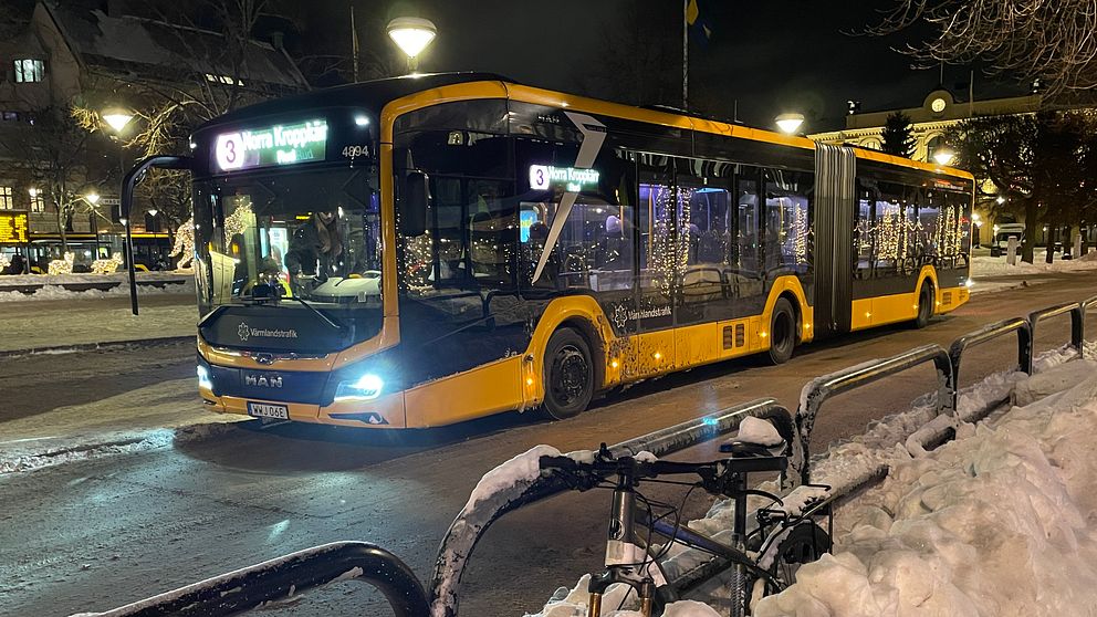 Kylan tar knäcken på bussarna i Karlstad – flera inställda avgångar ...