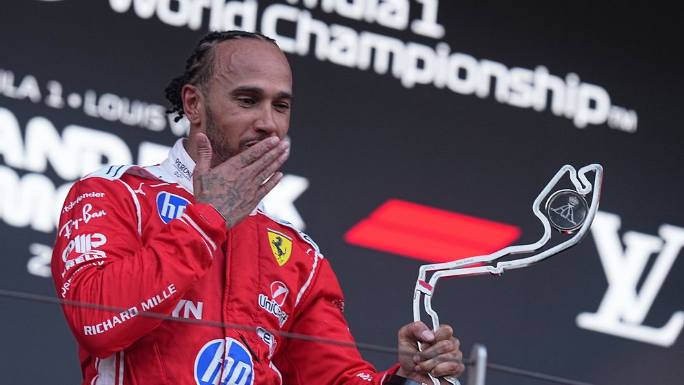 Motorsport: Kim Kardashian stöttade Lewis Hamilton till Monacos F1-pall ...