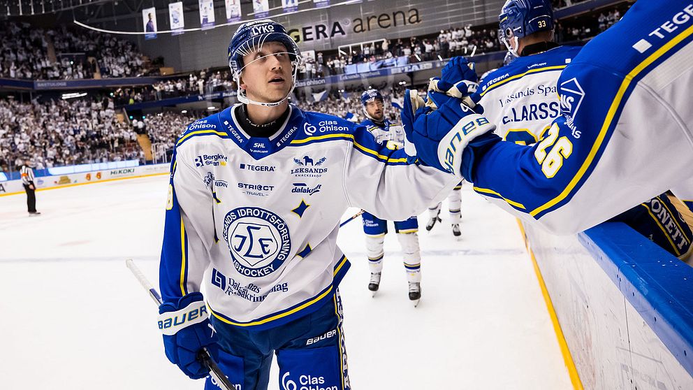 Ishockey: Leksand vann då Jon Knuts hyllades | SVT Sport