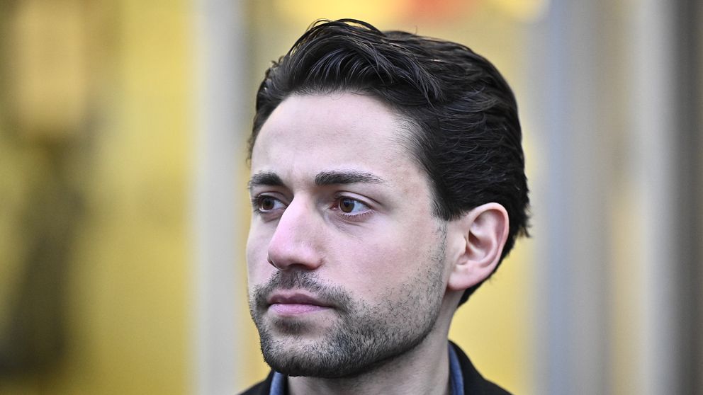 Därför är Nick Alinia kontroversiell | SVT Nyheter