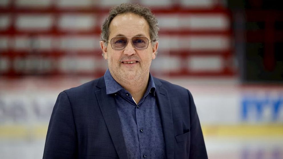 Han blir tillförordnad vd för Örebro hockey | SVT Nyheter